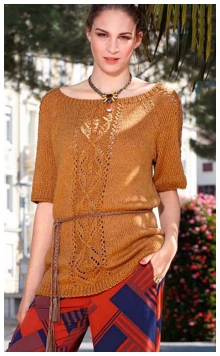 KNITTED TUNIC WITH A LONGITUDINAL OPENWORK PATTERN